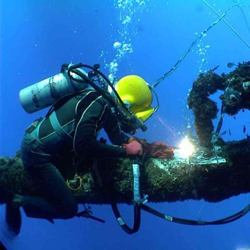 Underwater Welders: Secrets of the Toughest Job!